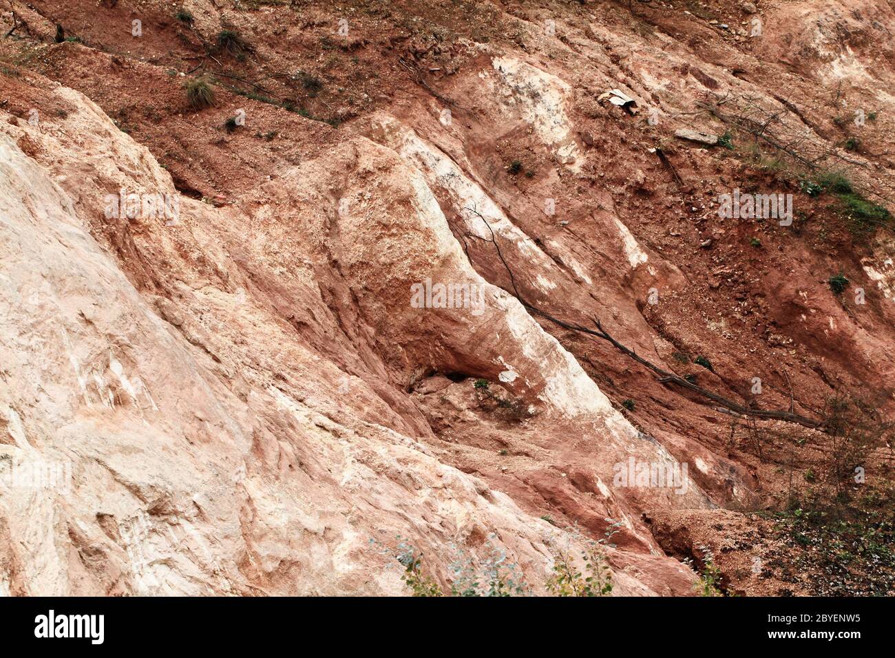 Limestone rock shape hi-res stock photography and images - Alamy