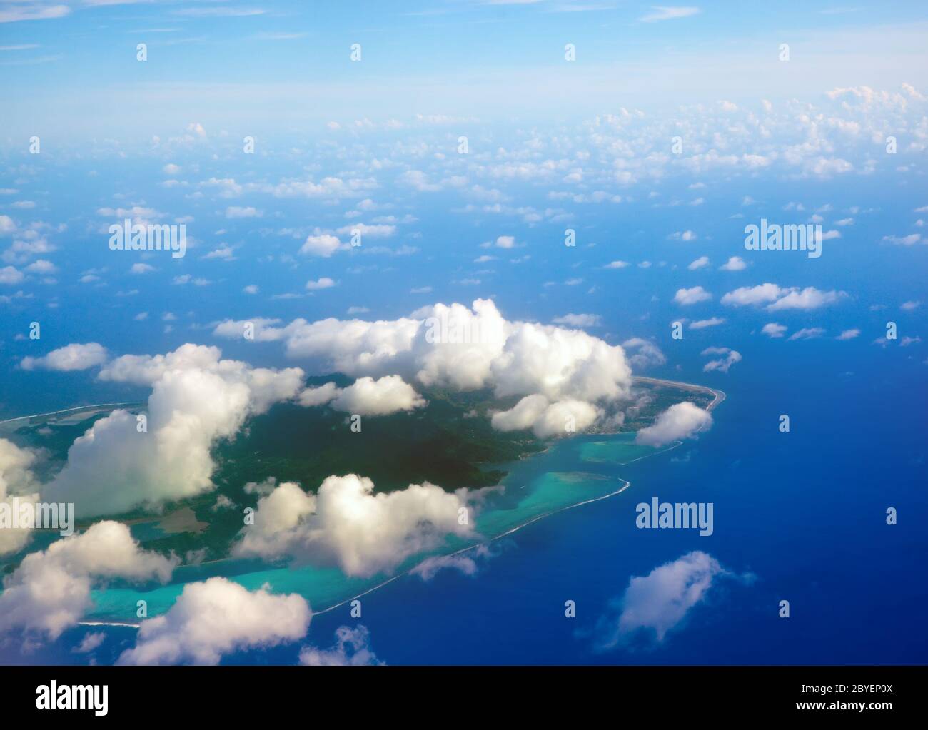 Maldives islands aerial view hi-res stock photography and images - Alamy