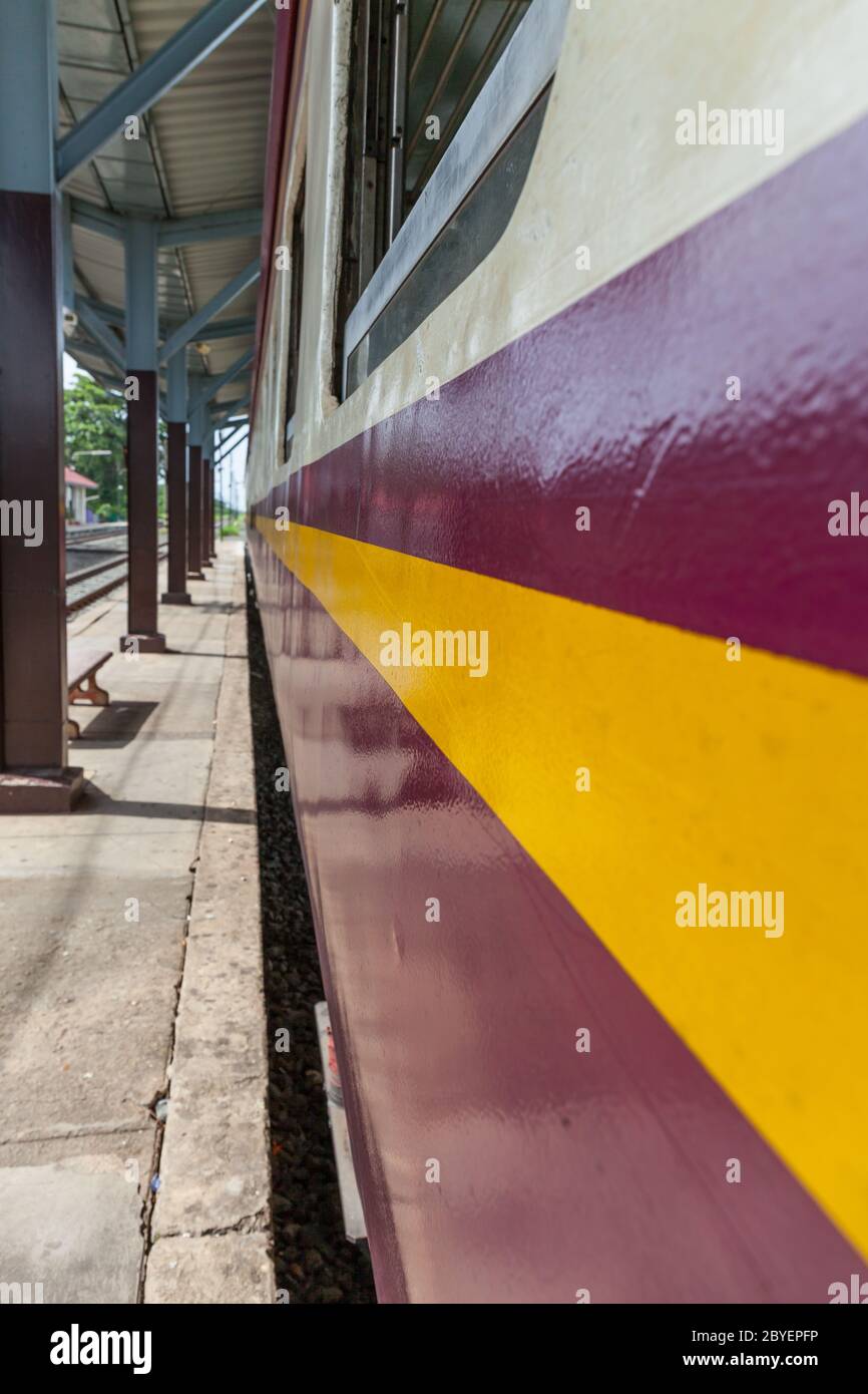 Shipping container train side view hi-res stock photography and images ...