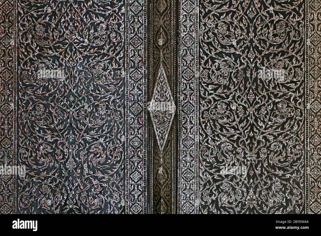 Temple door pattern background Stock Photo - Alamy