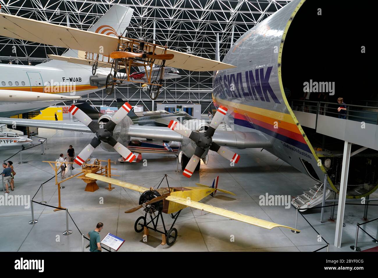 Historic airplanes and an Aero Spacelines/Airbus B-377 Super Guppy with ...