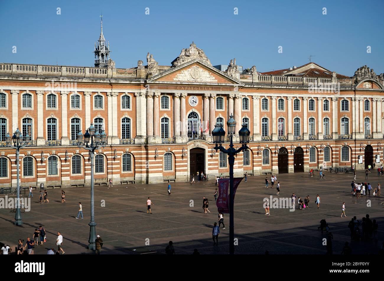 Capitole de Toulouse, the city hall of Toulouse in Place du Capitole ...