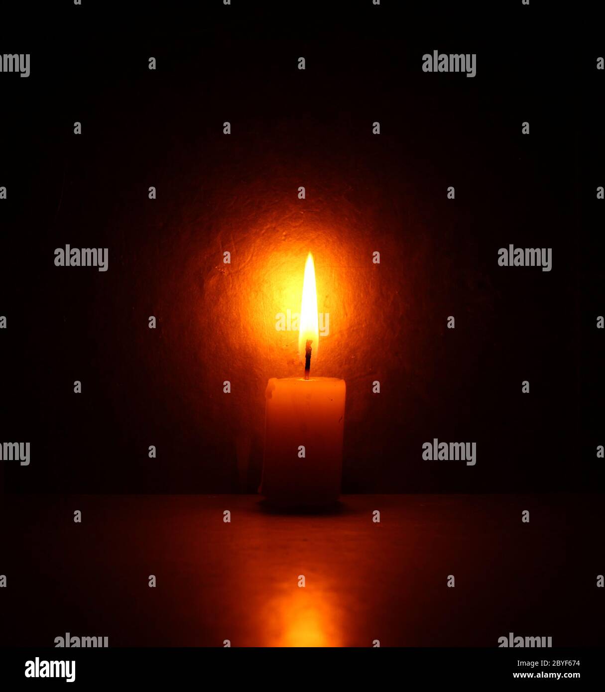 Bright candle flame flickering hi-res stock photography and images - Alamy