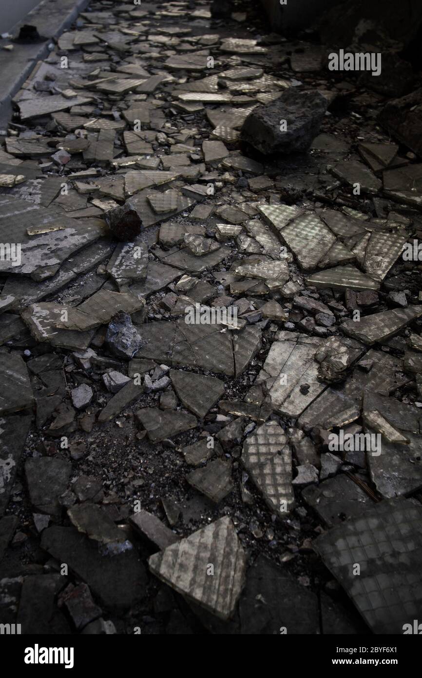 Broken grey glass background Stock Photo - Alamy