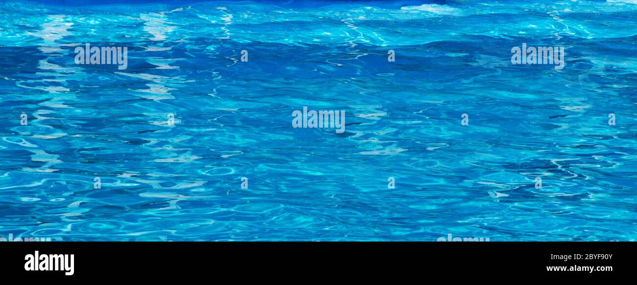 Water waves in pool clean hi-res stock photography and images - Alamy