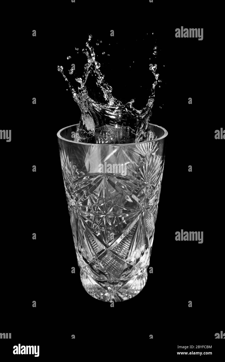 Bottle water splashes hi-res stock photography and images - Alamy