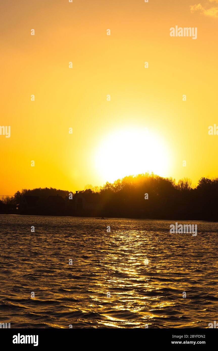 Sun rays reflecting hi-res stock photography and images - Alamy