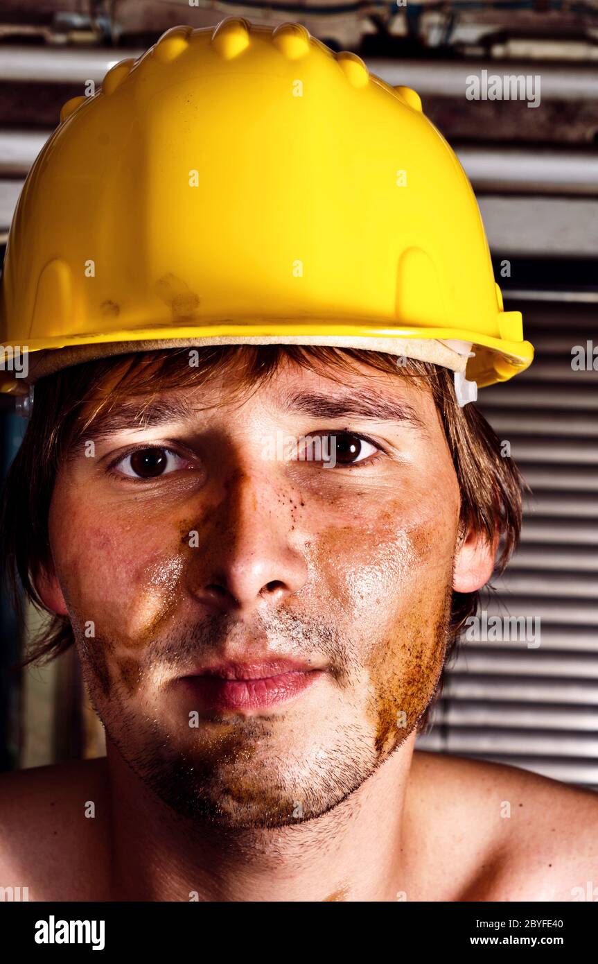 Dirty face worker hi-res stock photography and images - Alamy