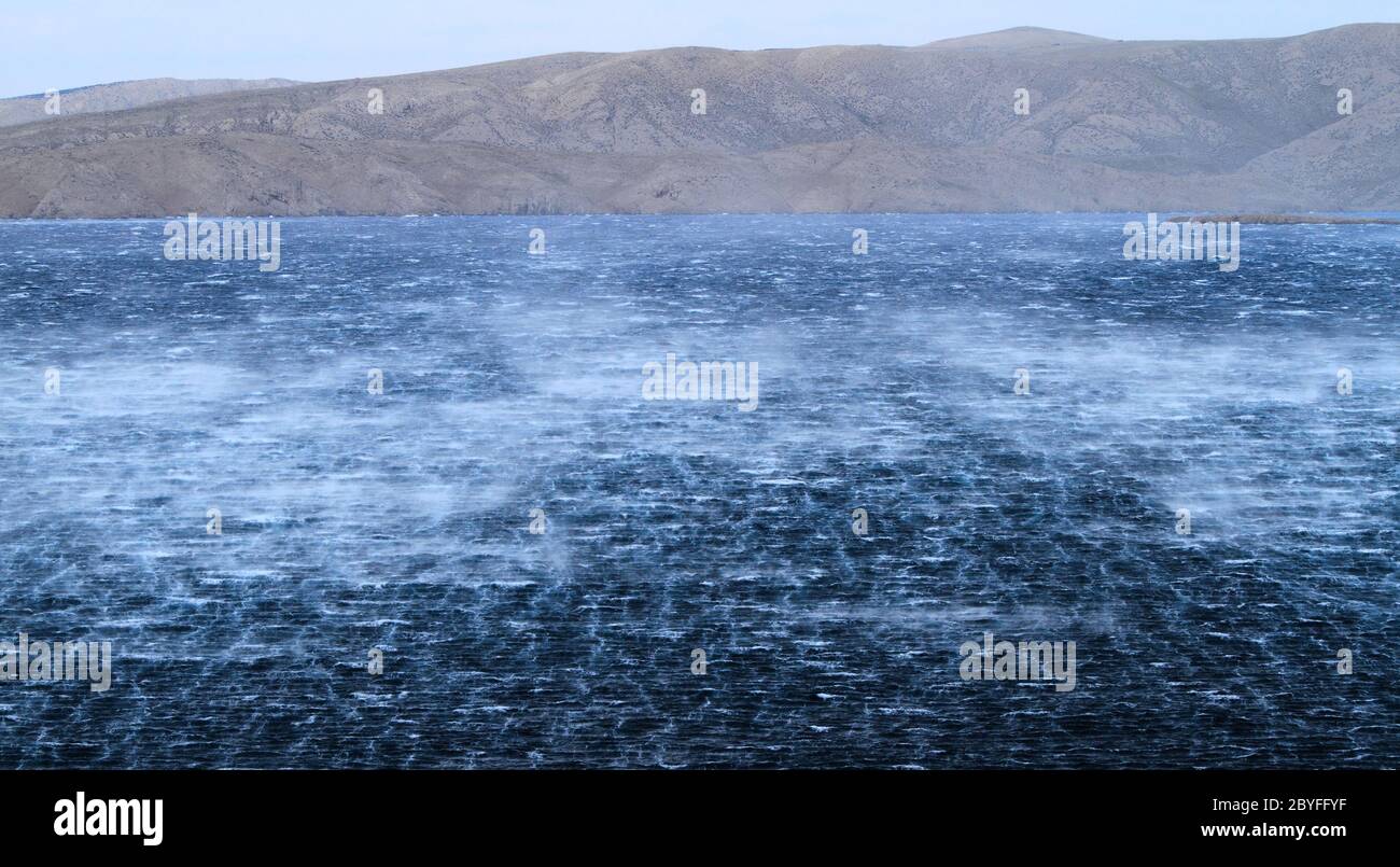 Sea waves furious hi-res stock photography and images - Alamy