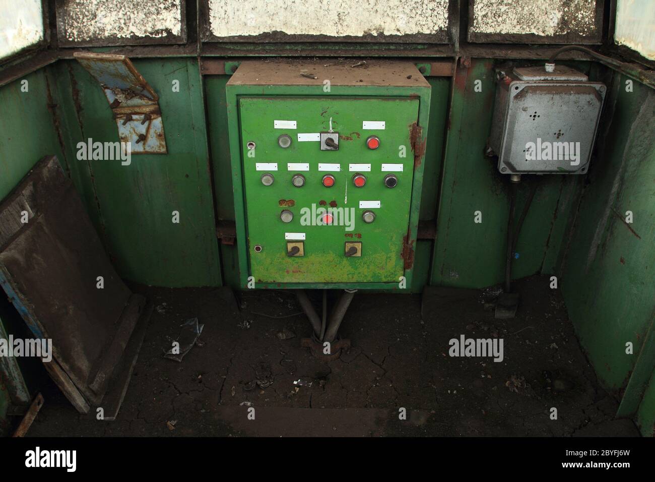 Control Panel with red and green lamps and buttons Stock Photo - Alamy