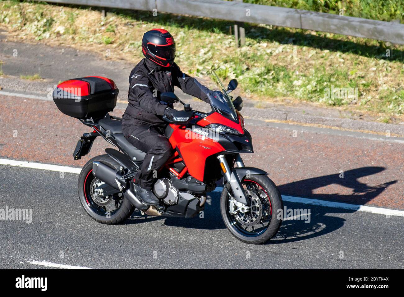 Ducati 650cc moto hi-res stock photography and images - Alamy