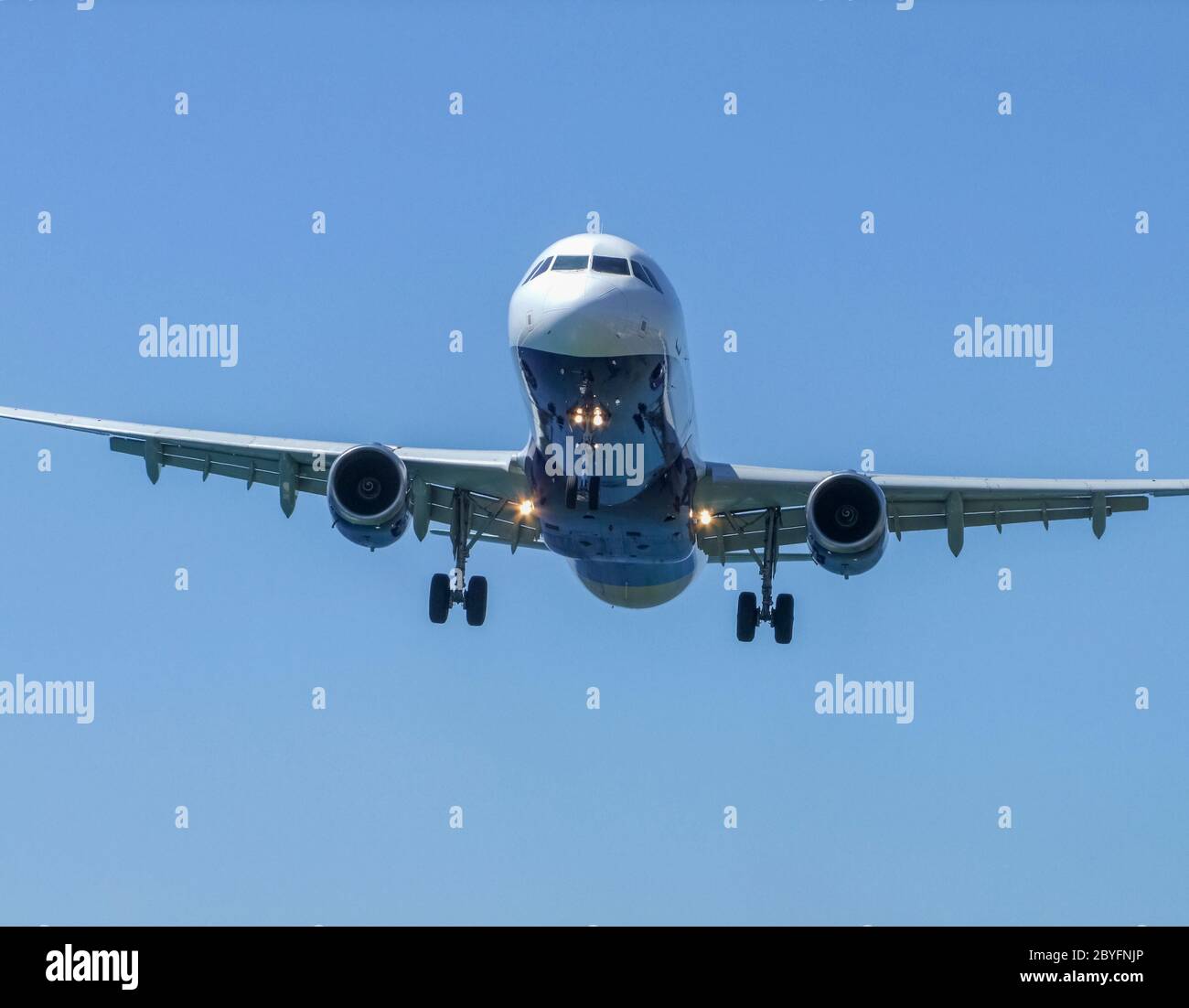 Low angle shot jet hi-res stock photography and images - Alamy