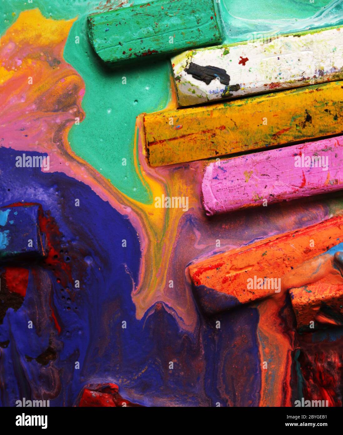 Pastel chalk box paper hi-res stock photography and images - Alamy