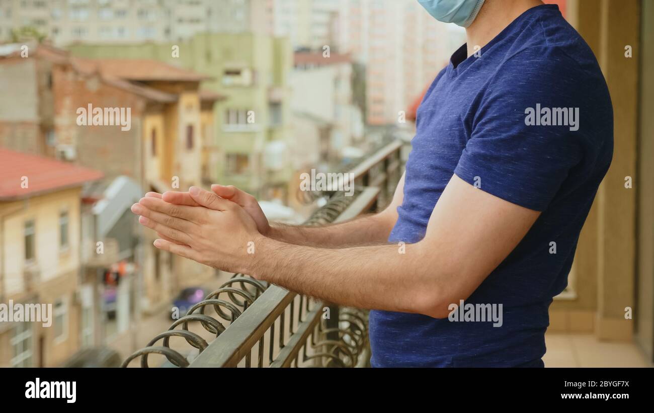 Global applause hi-res stock photography and images - Alamy