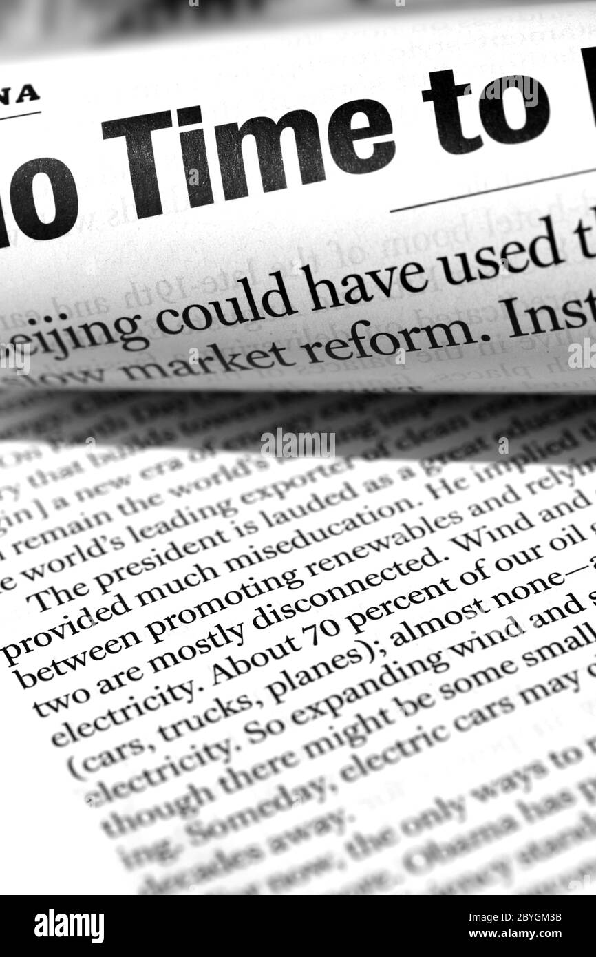 Sunday s newspaper hi-res stock photography and images - Alamy