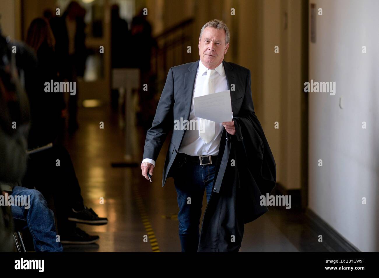 Who almost hi-res stock photography and images - Alamy