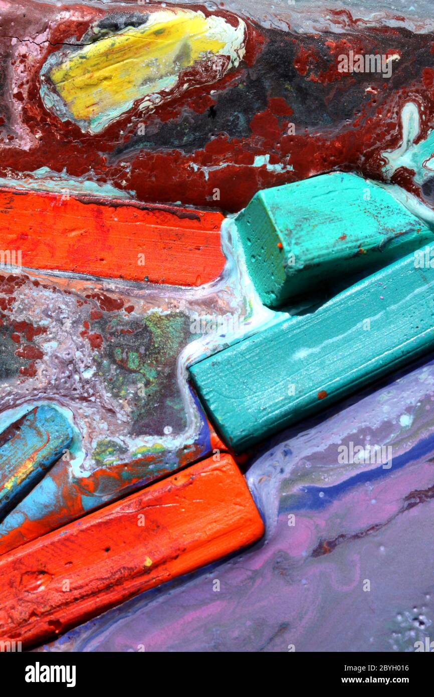 Pastel chalk box paper hi-res stock photography and images - Alamy