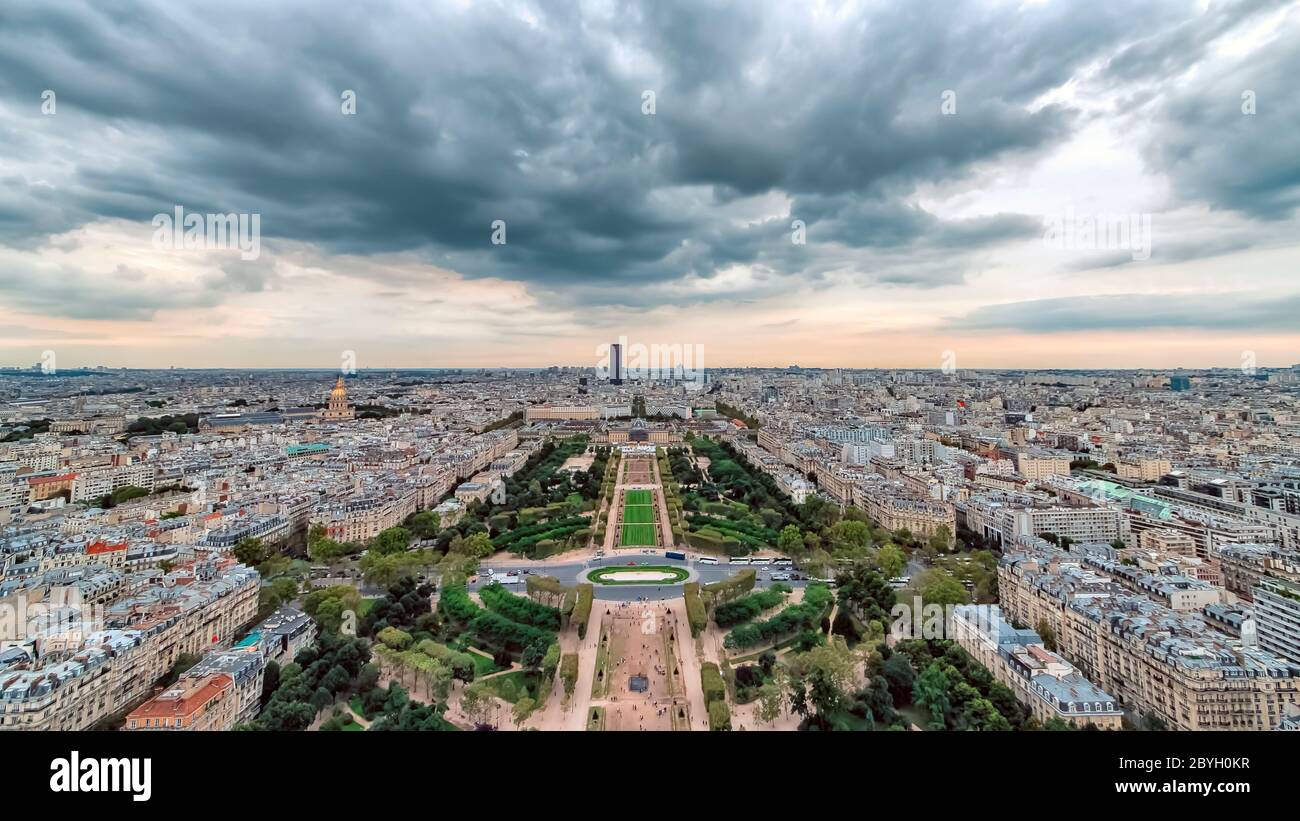 Paris panorama hi-res stock photography and images - Alamy