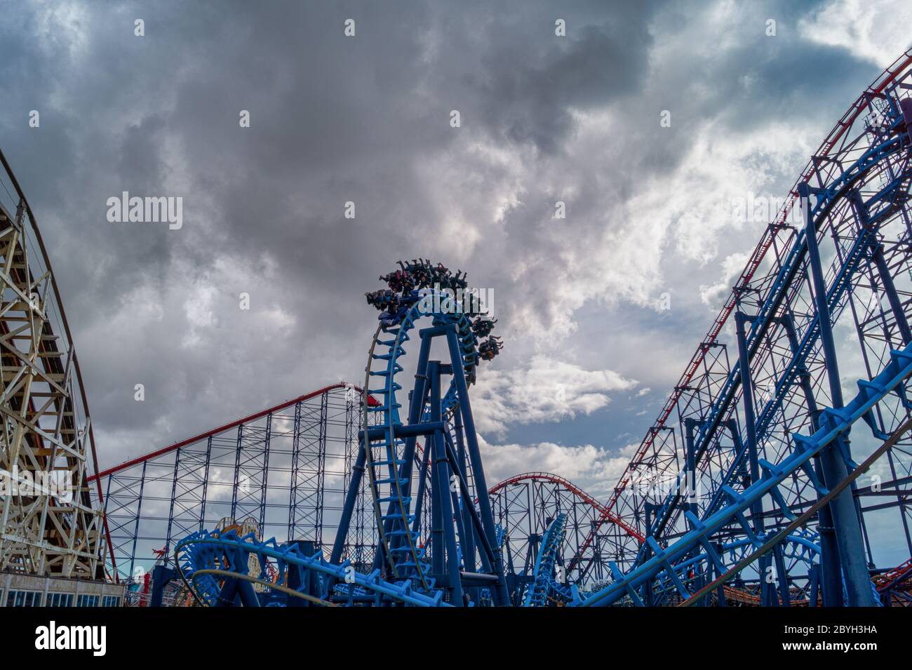 Screaming on roller coaster hi-res stock photography and images - Alamy