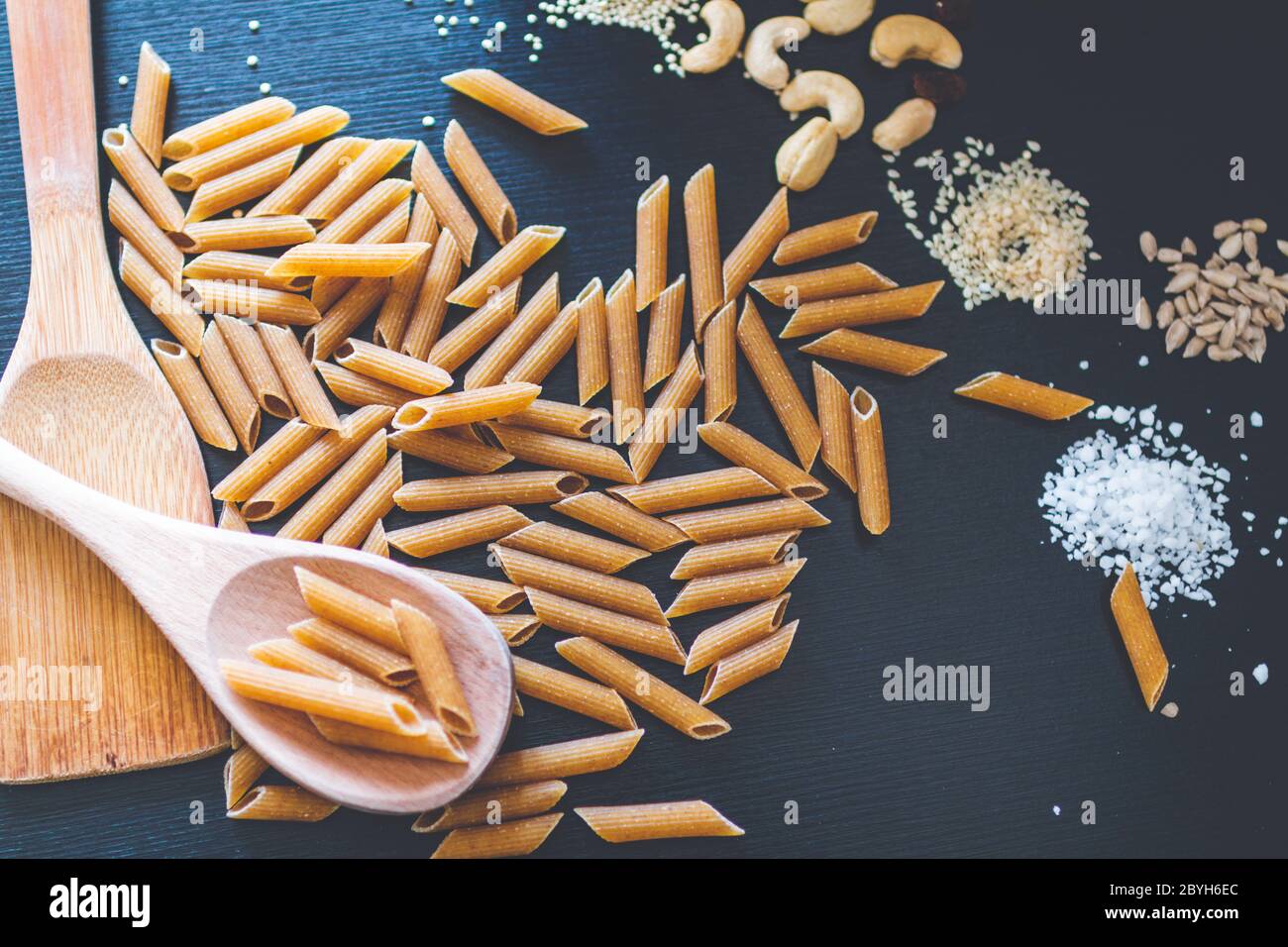 Cereales secos hi-res stock photography and images - Alamy
