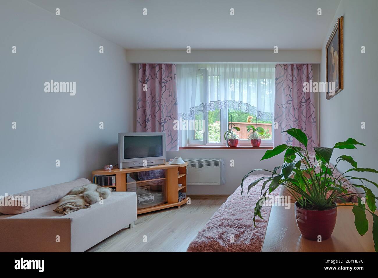 Example room hi-res stock photography and images - Alamy