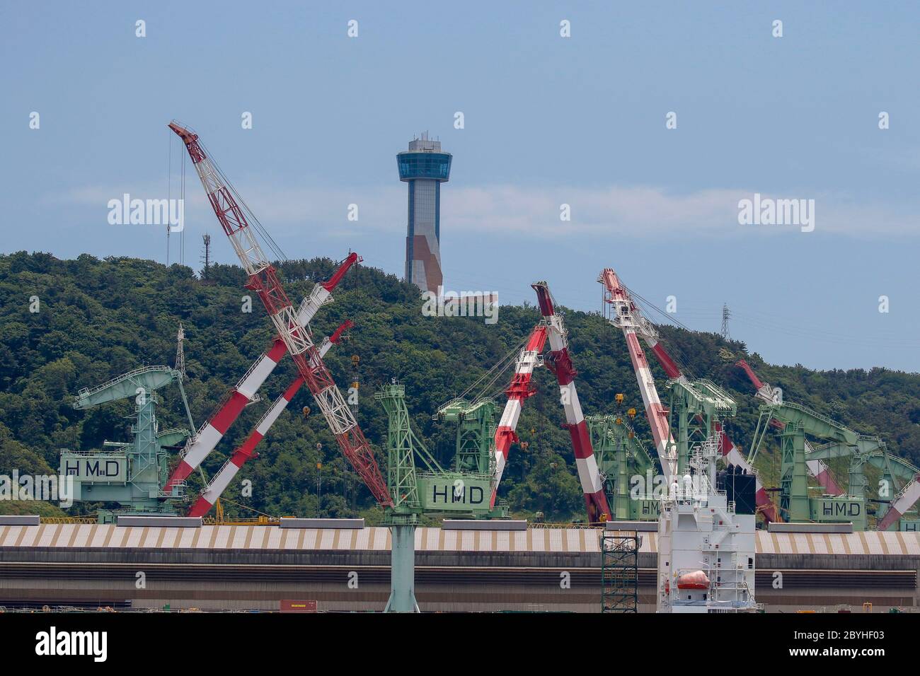 Hyundai mipo dockyard hi-res stock photography and images - Alamy