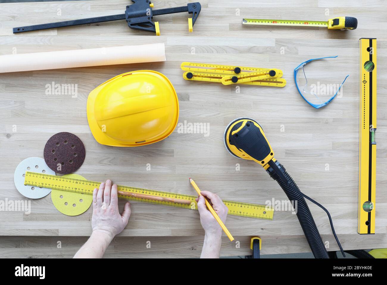 Specialist work hi-res stock photography and images - Alamy