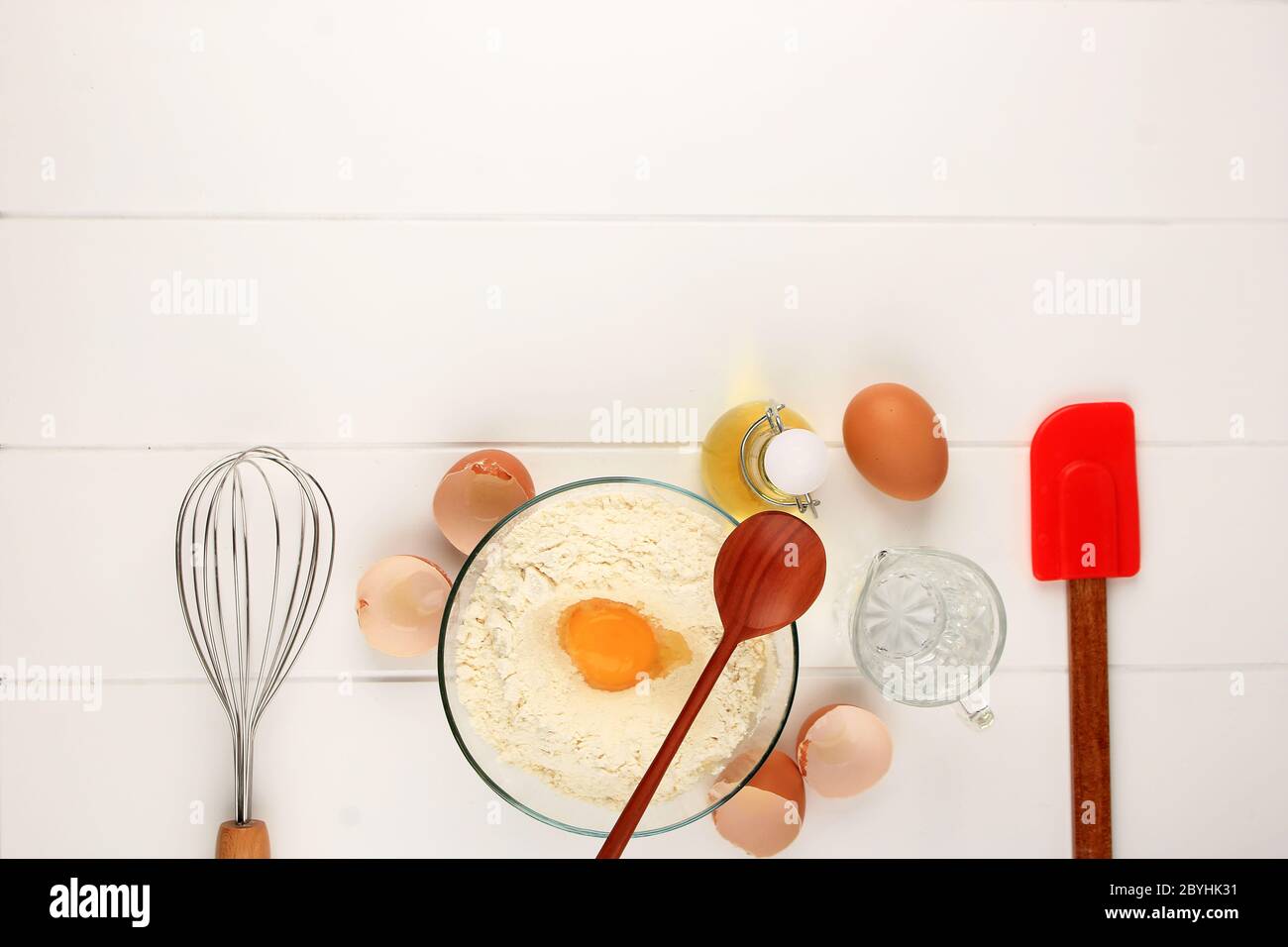 White Wooden Baking Background with Basic Baking Utensil and ...