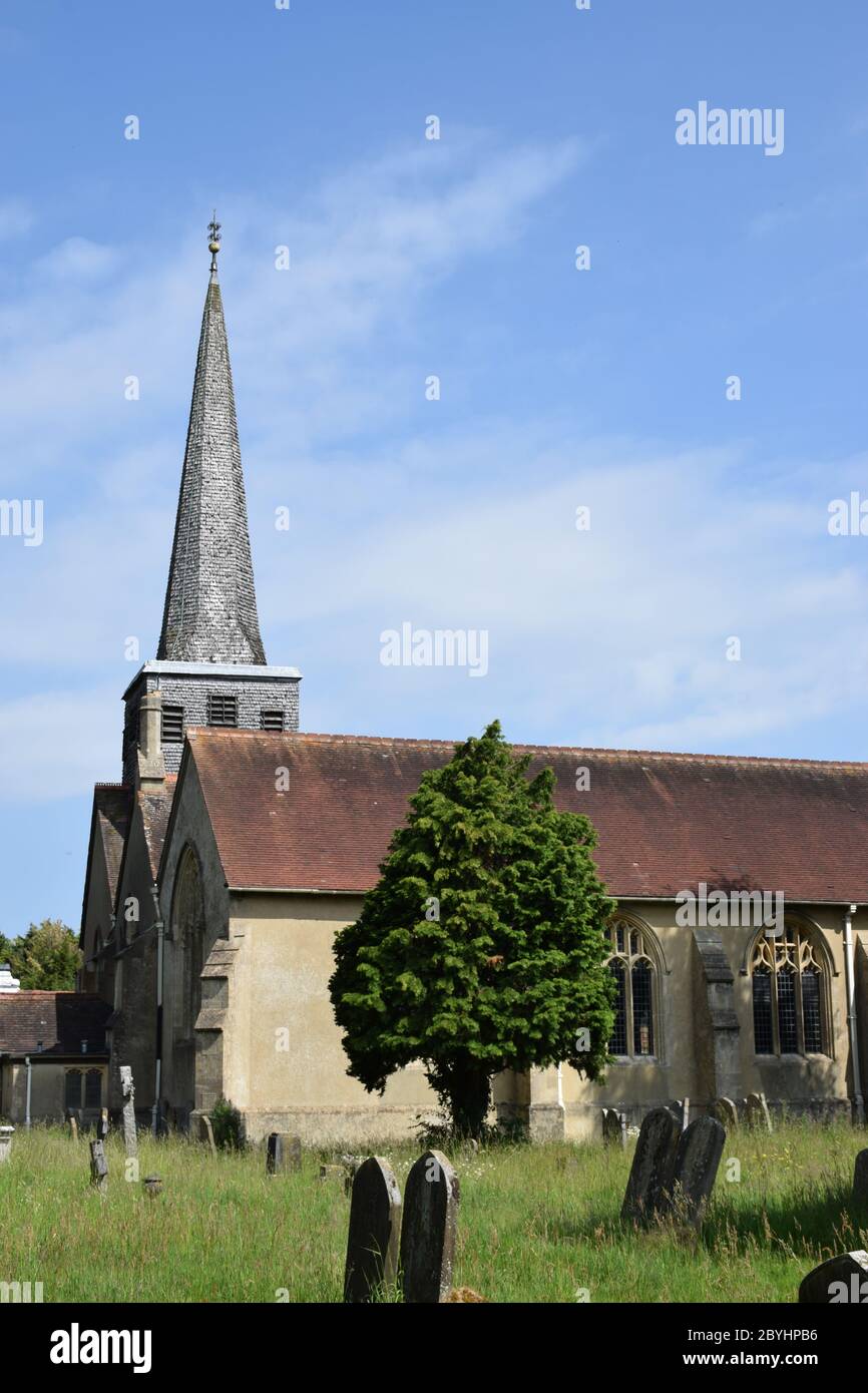 St bartholomew church and churchyard hi-res stock photography and ...
