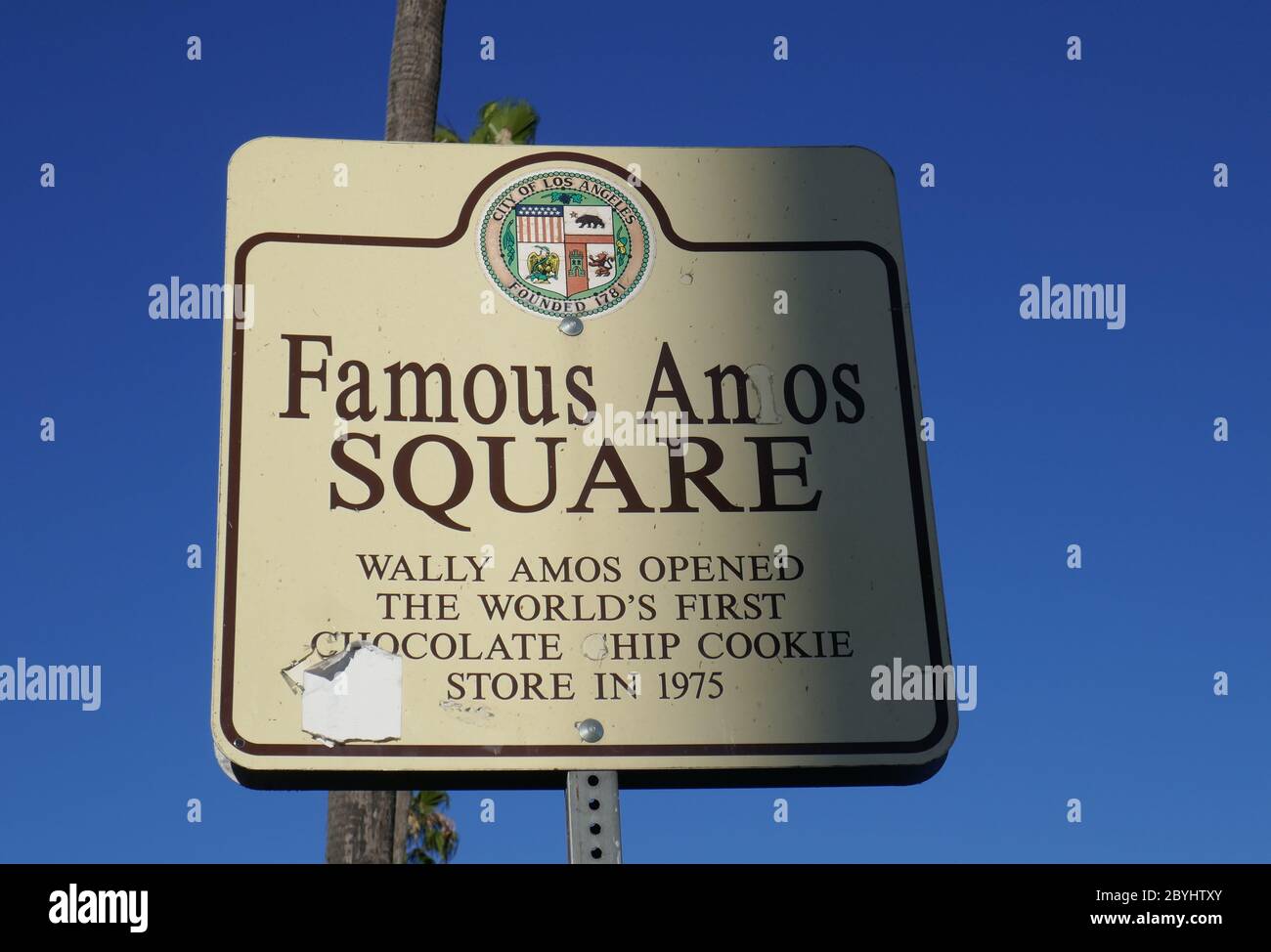 Famous amos hi-res stock photography and images - Alamy