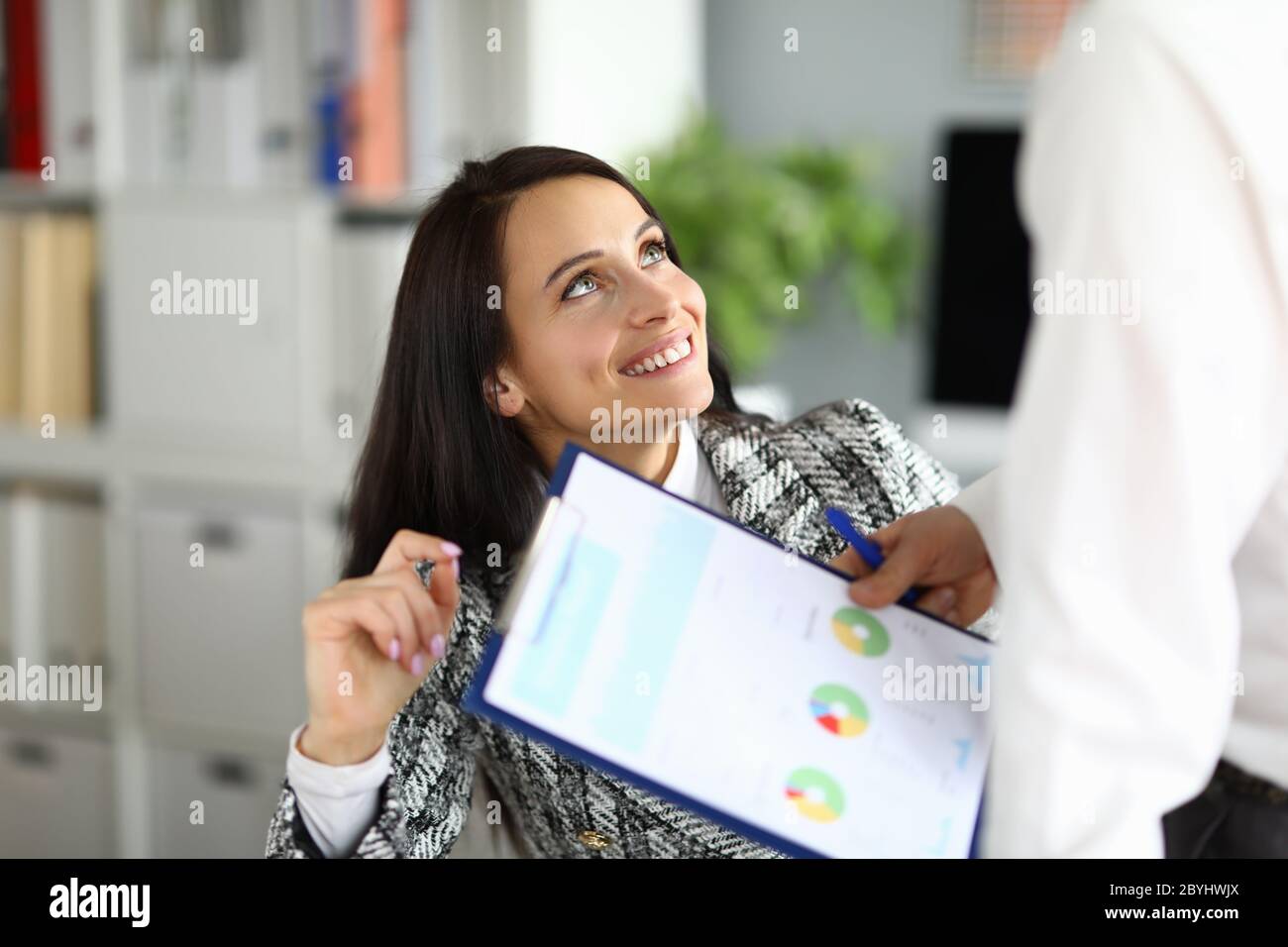 Female boss hi-res stock photography and images - Alamy