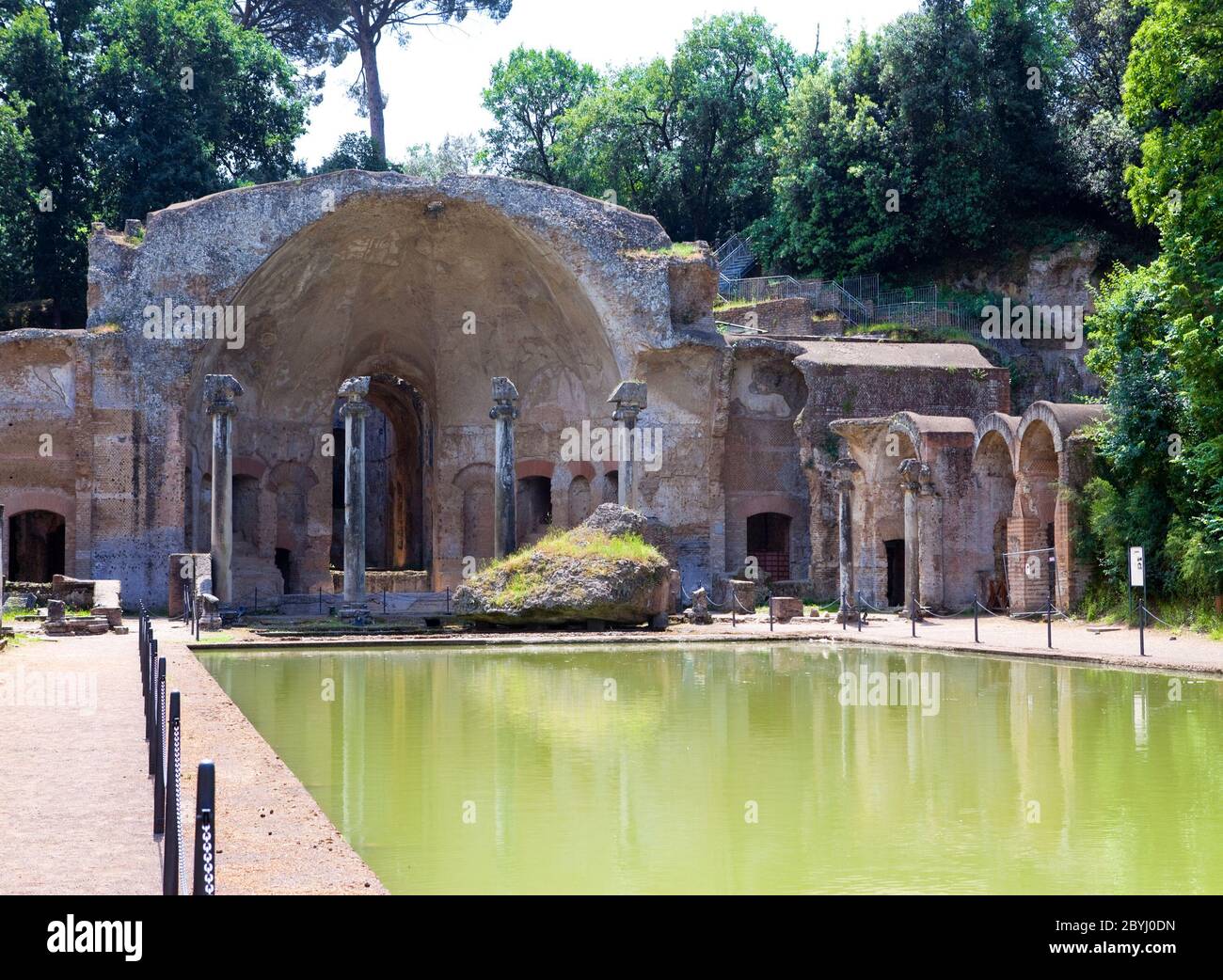 Villa Adriana- ruins of an imperial Adrian country Stock Photo - Alamy