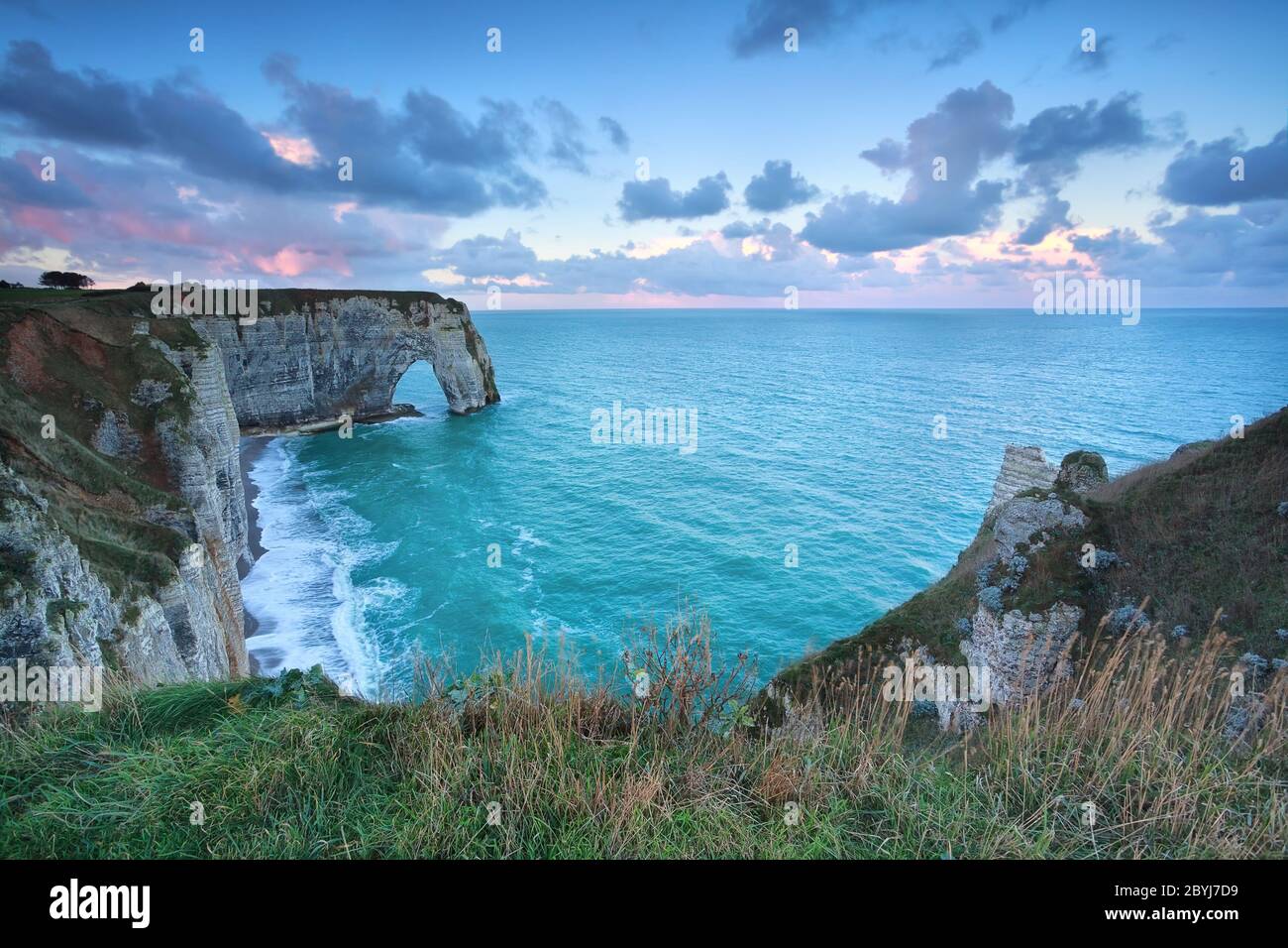 Alabaster cliffs hi-res stock photography and images - Alamy