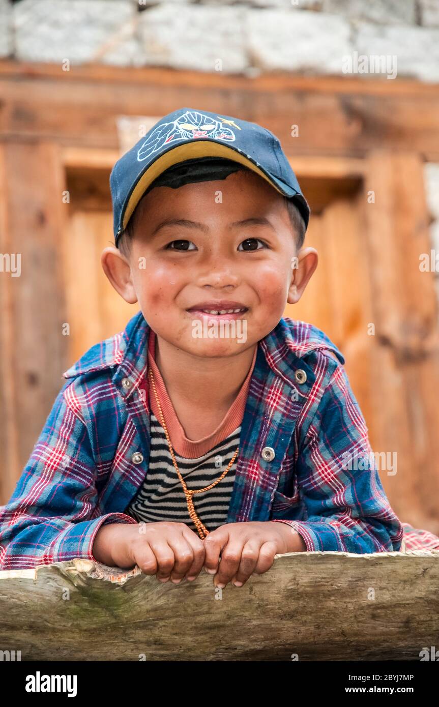 Nepal. Island Peak Trek. Young Nepali-Sherpa children demonstrate the ...