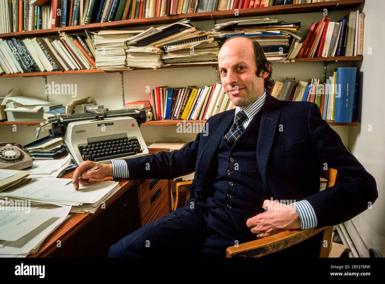 Michael Zander QC legal scholar at the London school of Economics 1976 ...