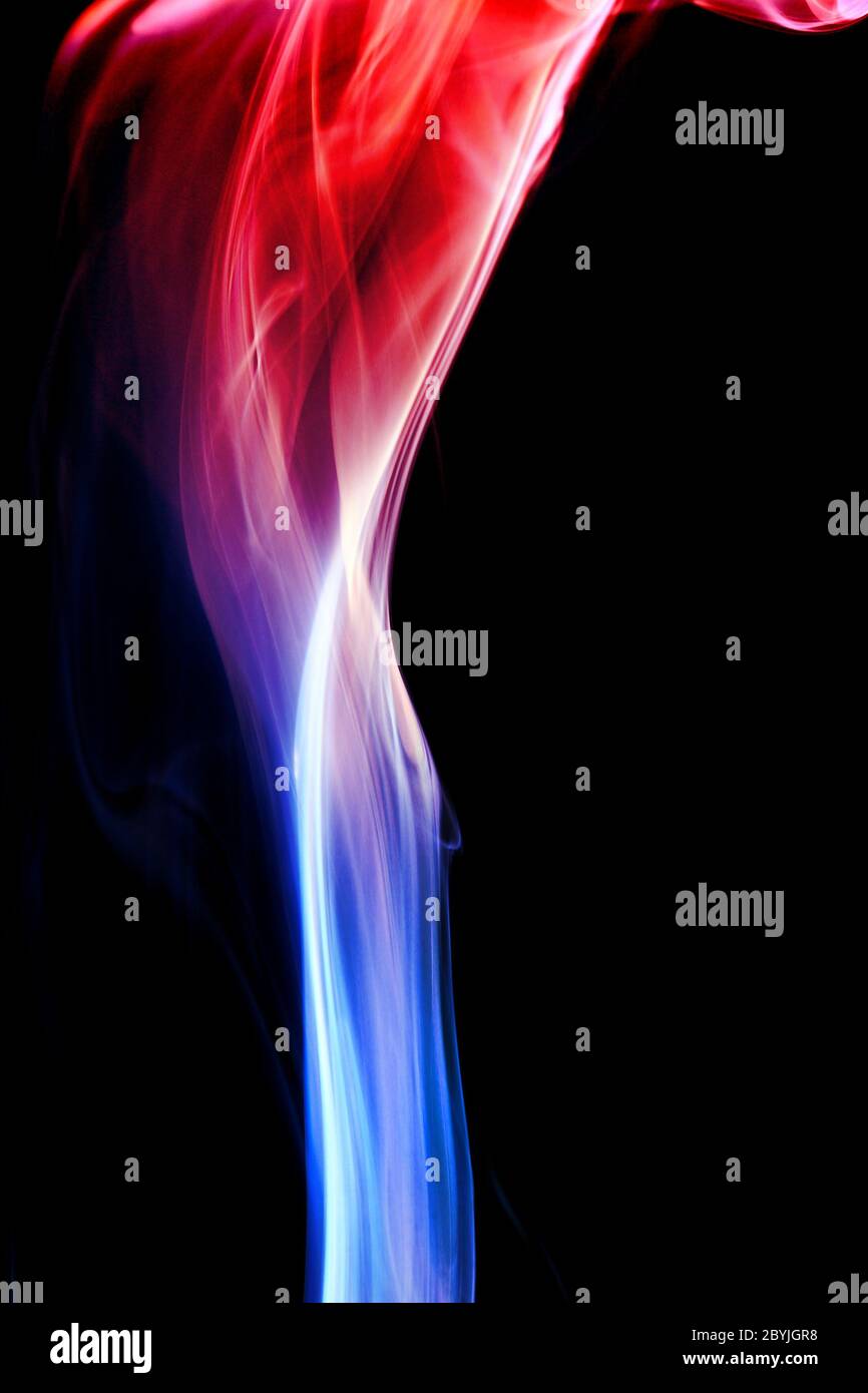 Red and blue smoke hi-res stock photography and images - Alamy