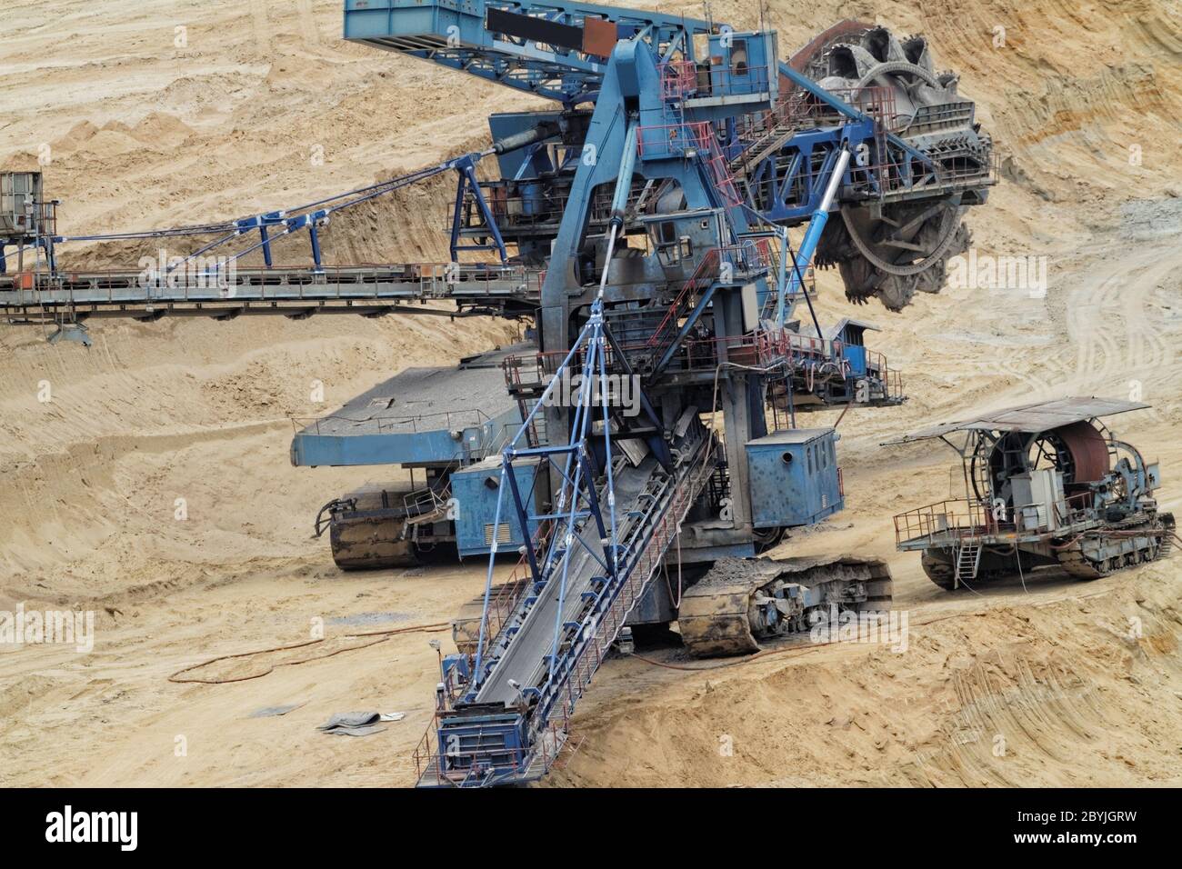 Coal mining in an open pit Stock Photo - Alamy