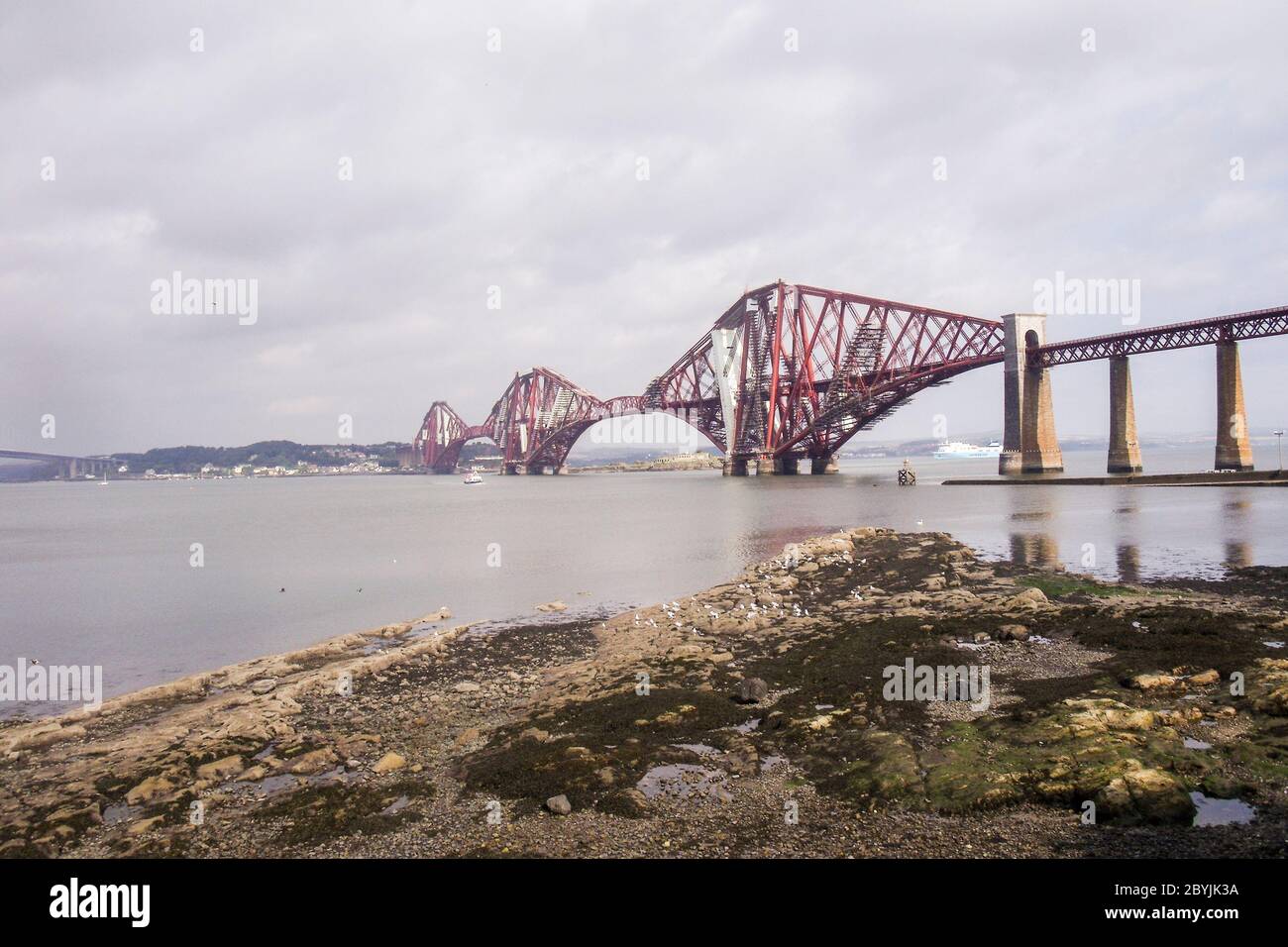 Forth bridge painting hi-res stock photography and images - Alamy
