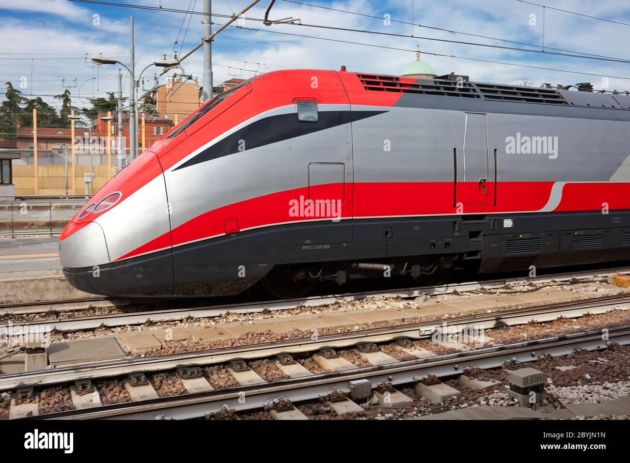 Modern train scene hi-res stock photography and images - Alamy