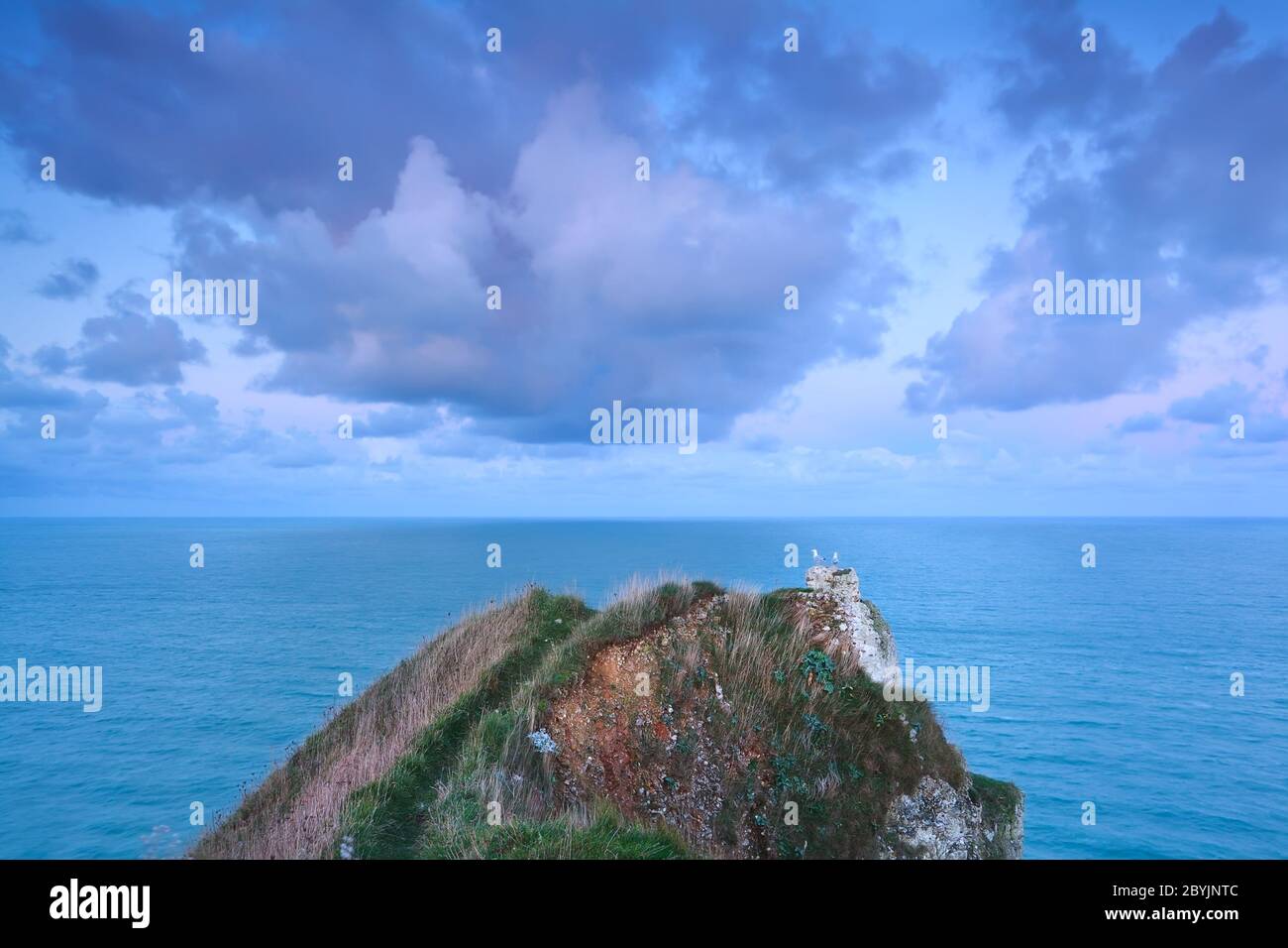 Beautiful clouds over ocean hi-res stock photography and images - Alamy