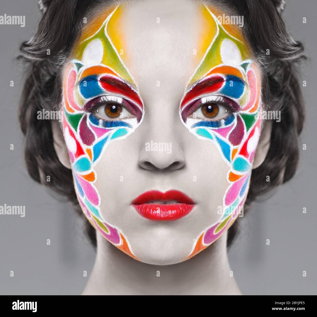 Beautiful young model with bright make up Stock Photo - Alamy