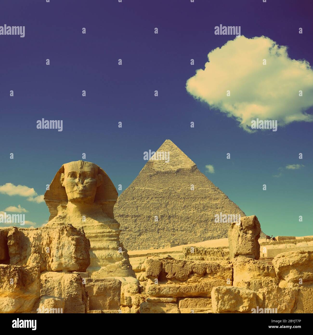 Cheops pyramid and sphinx in Egypt - vintage retro style Stock Photo ...