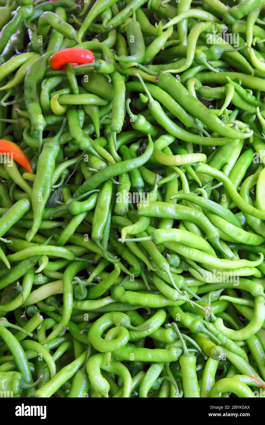 Chilli varieties hi-res stock photography and images - Alamy