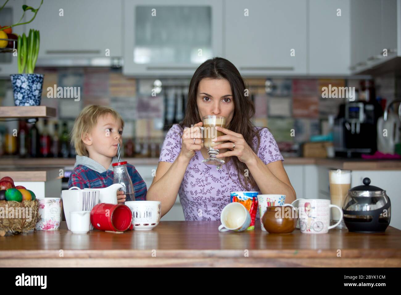 Coffee Drinking In Children: Why Is Coffee Bad For Kids – VHKTX