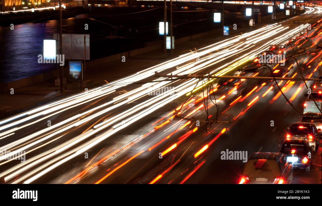 Night road hi-res stock photography and images - Alamy