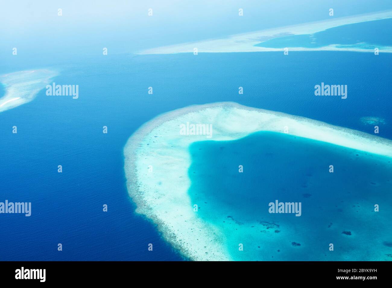 Atolls of the maldives islands hi-res stock photography and images - Alamy