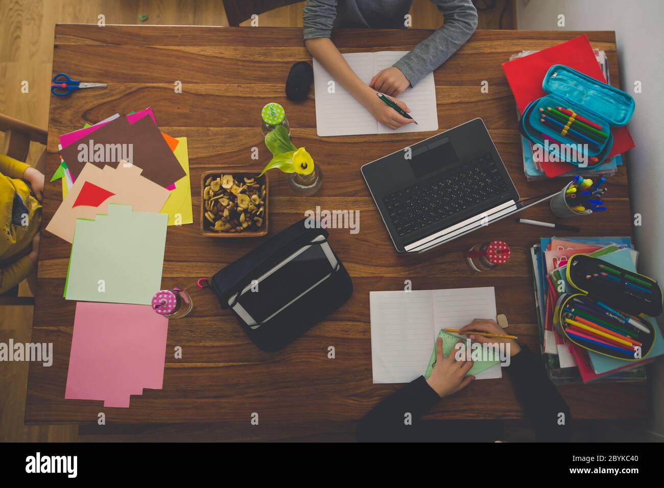 Children sitting around table school hi-res stock photography and ...