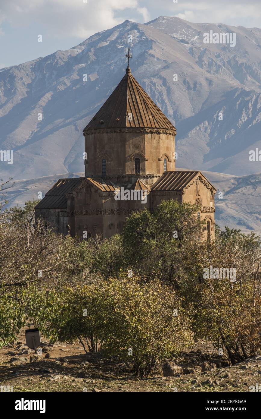 Akhtamar island hi-res stock photography and images - Alamy