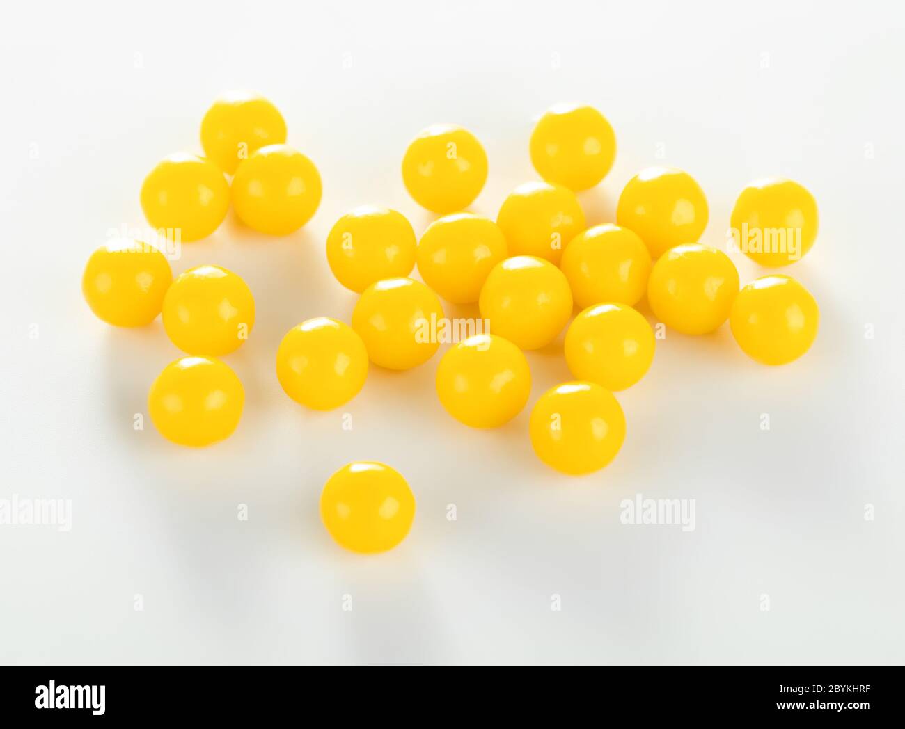 Aspirin pill yellow hi-res stock photography and images - Alamy