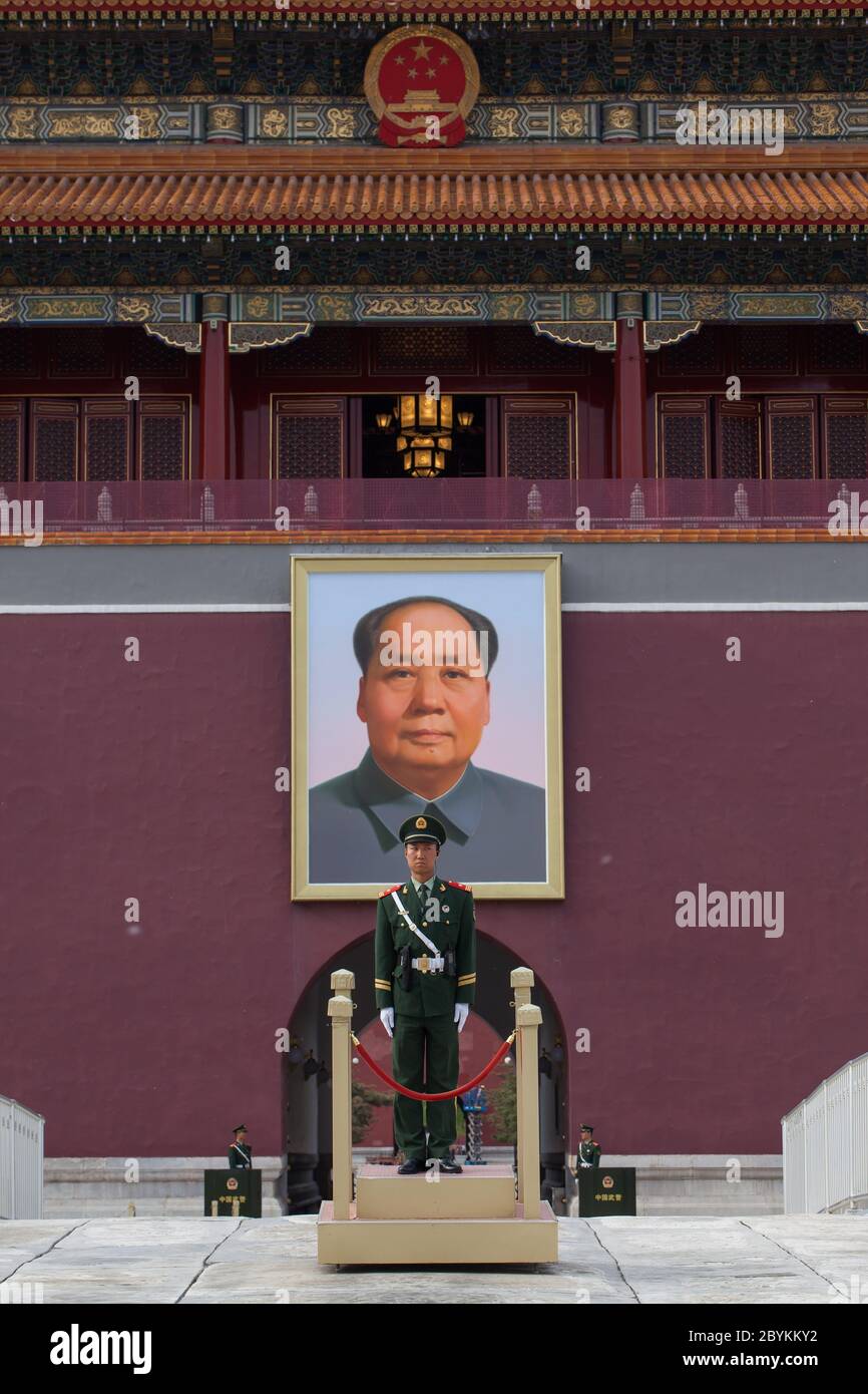 Tiananmen square, entrance to Forbidden City. A Chinese soldier stands ...